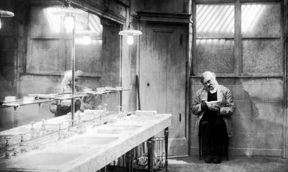 Der letzte Mann von Friedrich Wilhelm Murnau als VoD - LaCinetek