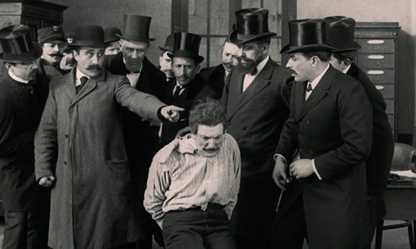 Fantômas - Épisode 1 : À l'ombre de la guillotine de Louis Feuillade en ...